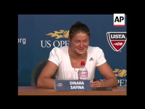Women's top-seed Dinara Safina struggles again but advances to round three of the U.S. Open.