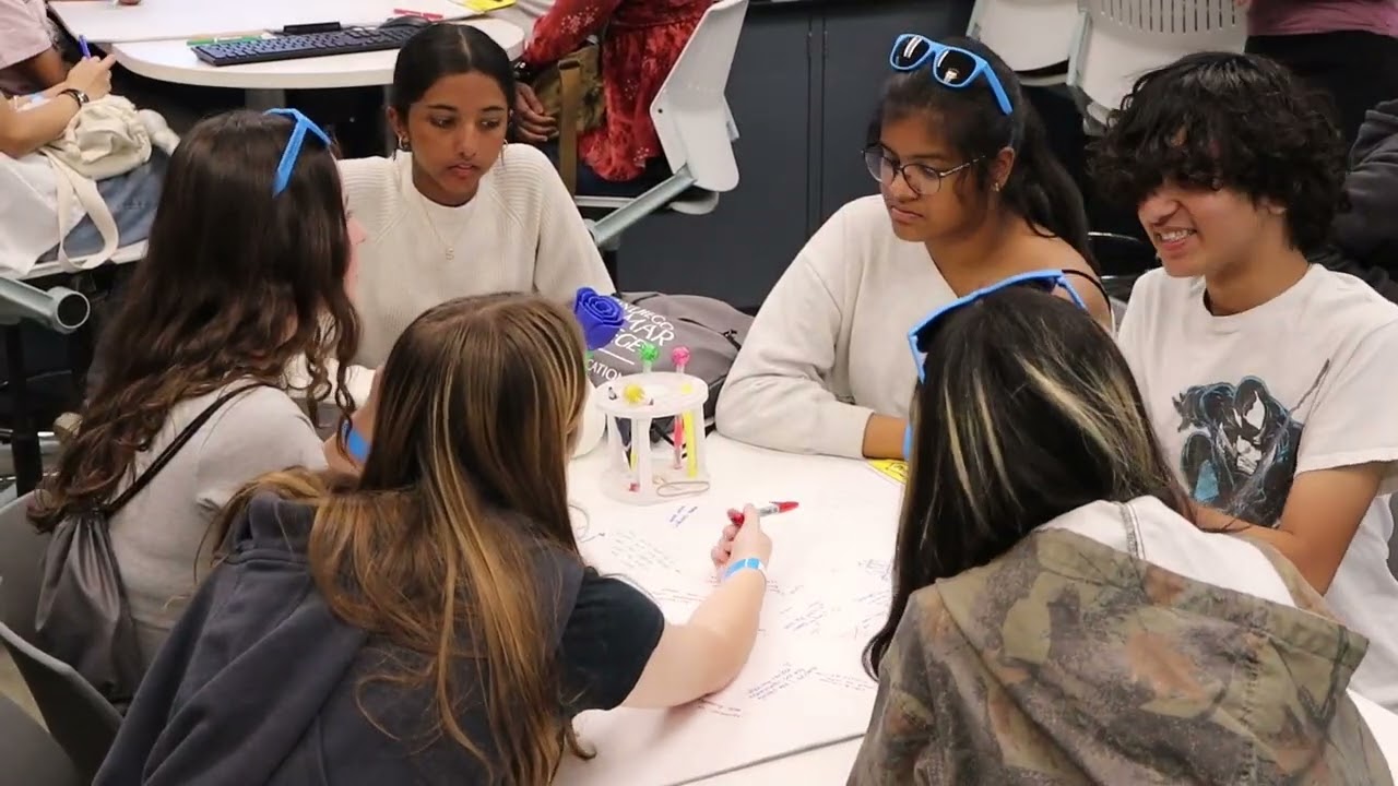 What's the Difference Between an Associate Degree and a Certificate of Achievement