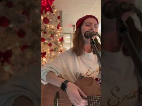 Hire Sarah Lightman - Singing Guitarist in Sterling, VA | GigSalad