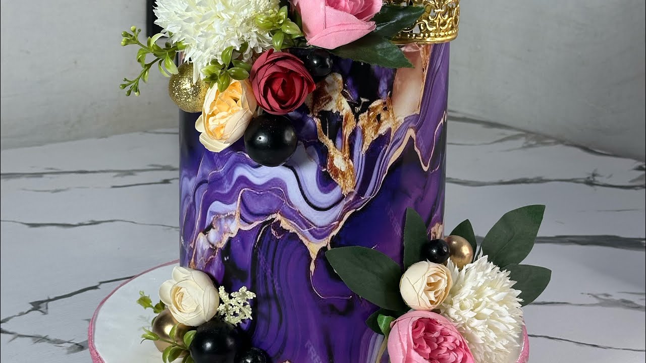 How to decorate a perfect marble cake