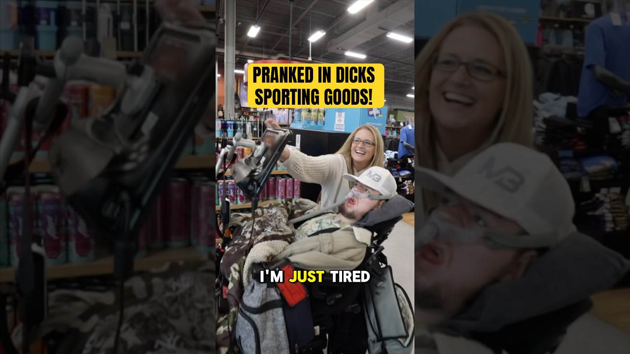 EMBARRASSING MOM IN STORE PRANK!