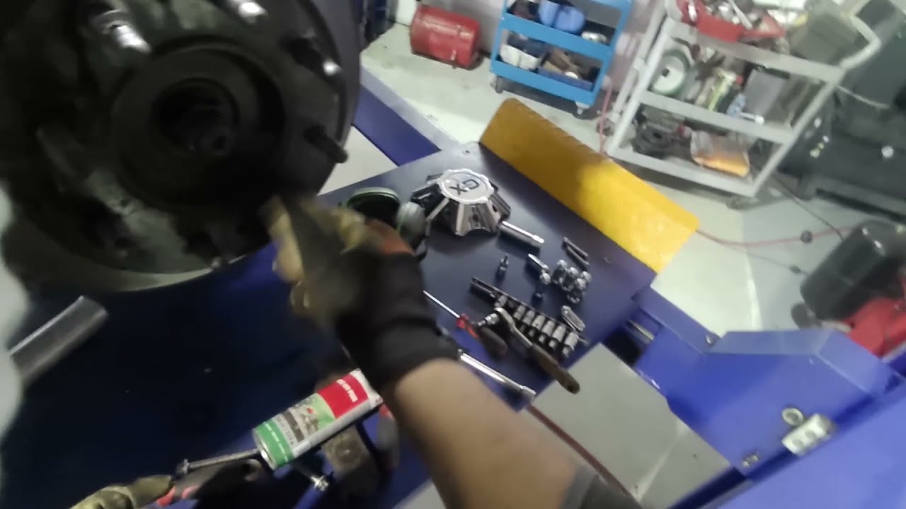 Hummer H2 ABS sensor replacement