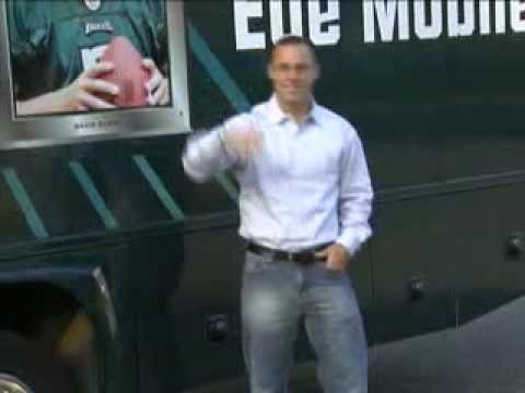 The Little Rock Foundation Gives David Akers of the Philadelphia Eagles Luminary Award 2010