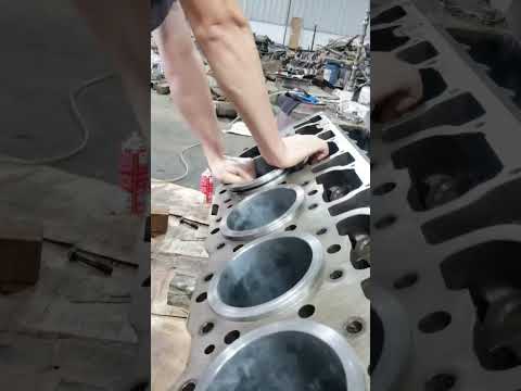 Engine cylinder barrel installation technology#auto repair#machine#truck