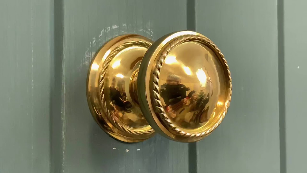 Georgian Polished Brass Centre Door Knobs
