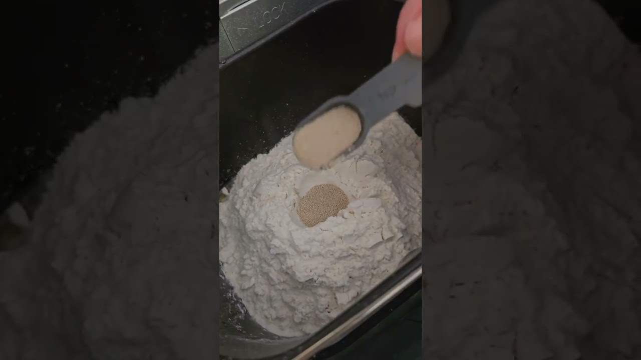 DELICIOUS, EASY FRENCH BREAD IN THE BREAD MACHINE |  #recipe #food