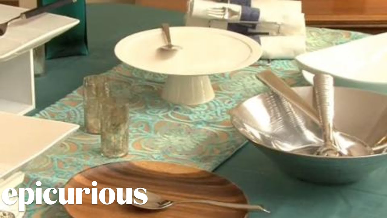 Party Ideas: Setting the Buffet Table