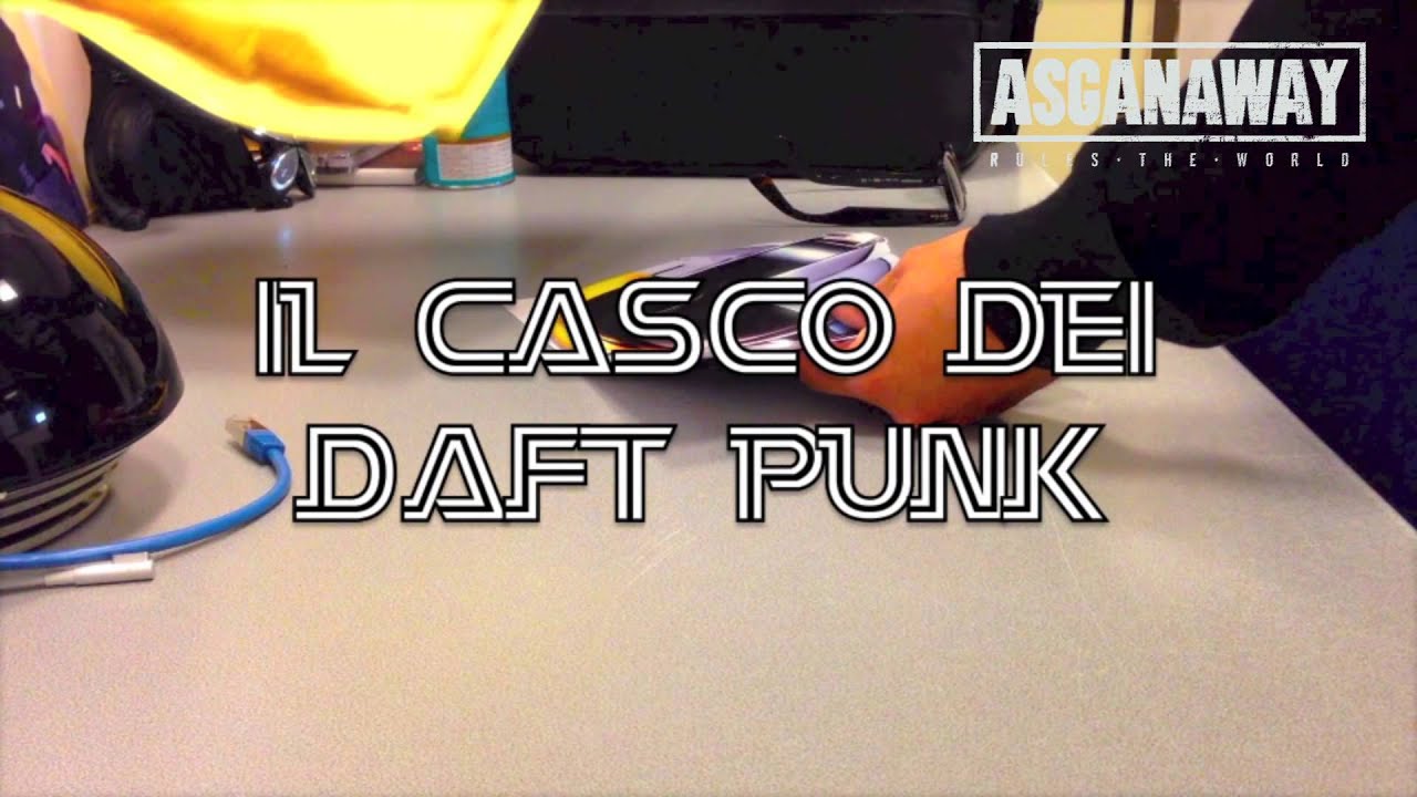 WENDER E IL CASCO DEI DAFT PUNK!