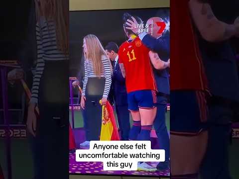 Spanish FA Chief Luis Rubiales Faces Criticism After Surprise Kiss on Jenni Hermoso #football