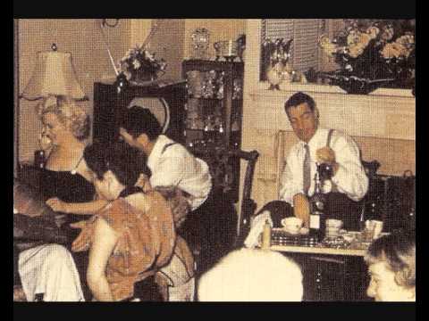 Rare Photos Of Marilyn Monroe And Joe Dimaggio At Relatives Birthday