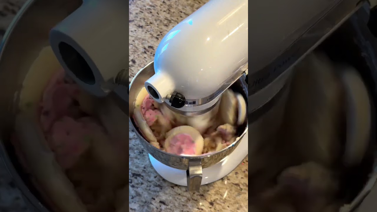 Better Than Starbucks Cake Pops! 😋 #shorts #dessert #easyrecipe #momlife