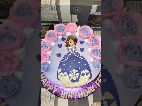 Princess Sofia Birthday Cake 🎂 #princesssofia #cake #birthdaycake #food #tasty #yummy #purplecake