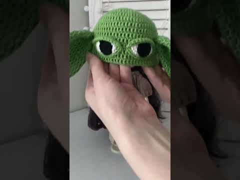 Crochet doll hat pattern for Blythe doll 12 inches (30 cm), blythe hat clothes, baby yoda hat
