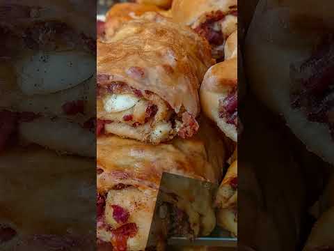 12 Things to Eat in Naples beyond Pizza #napoli #food #travel