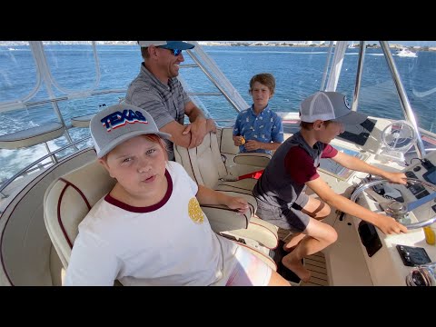 Moving a Mikelson 43' with PJ and the fam!
