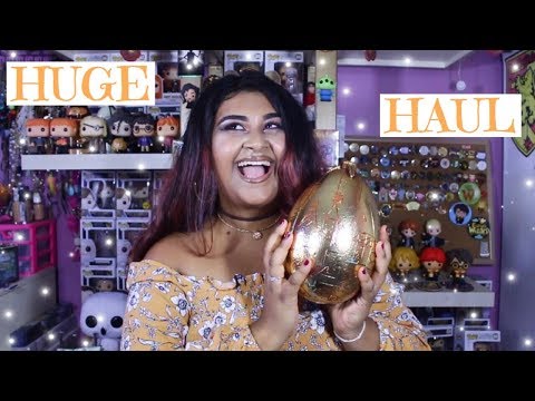 HUGE FANDOM MERCH & CLOTHING HAUL!