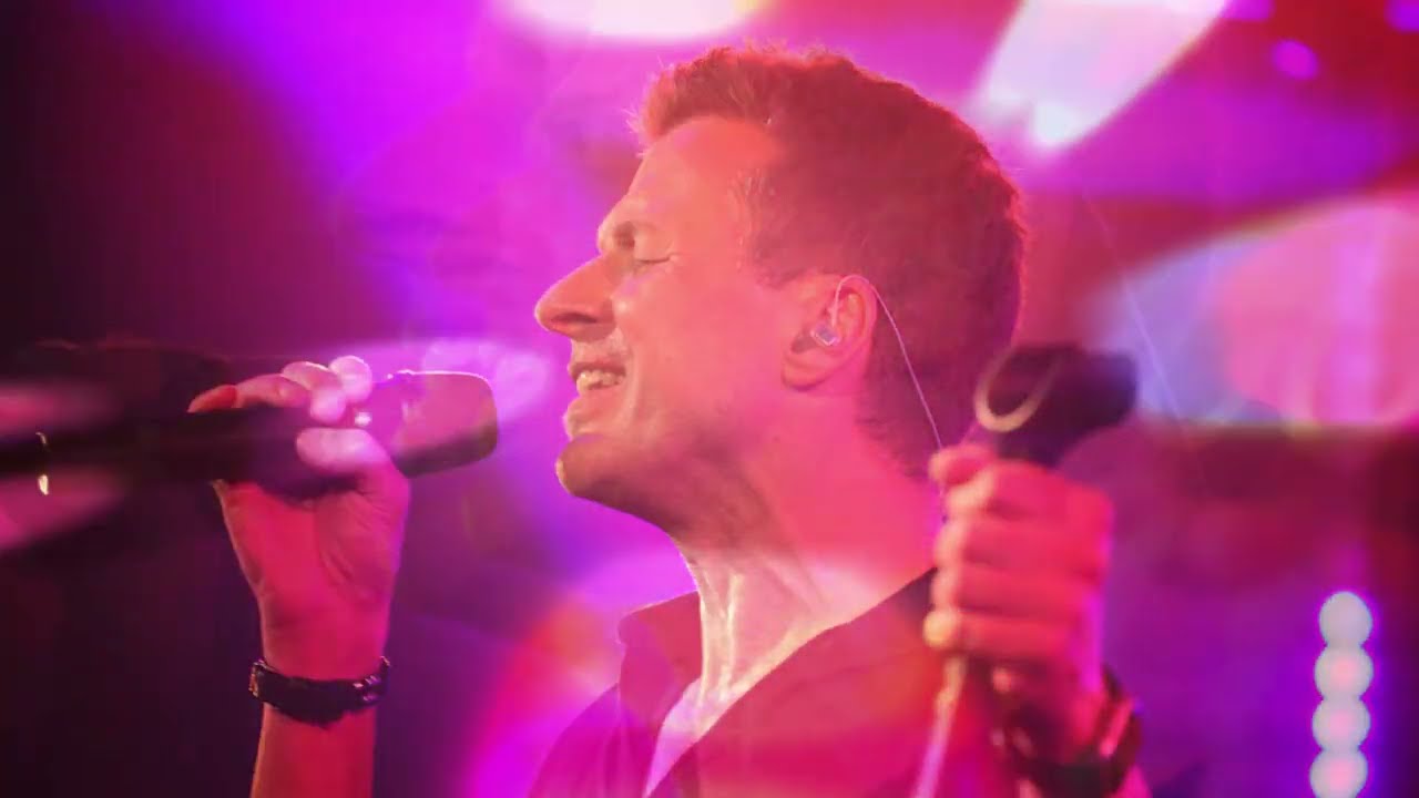 STRANGE ENGINE hotel hobbies (Marillion Tribute)