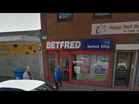 Masked thug with knife robs Larkhall bookies in 'frightening' raid