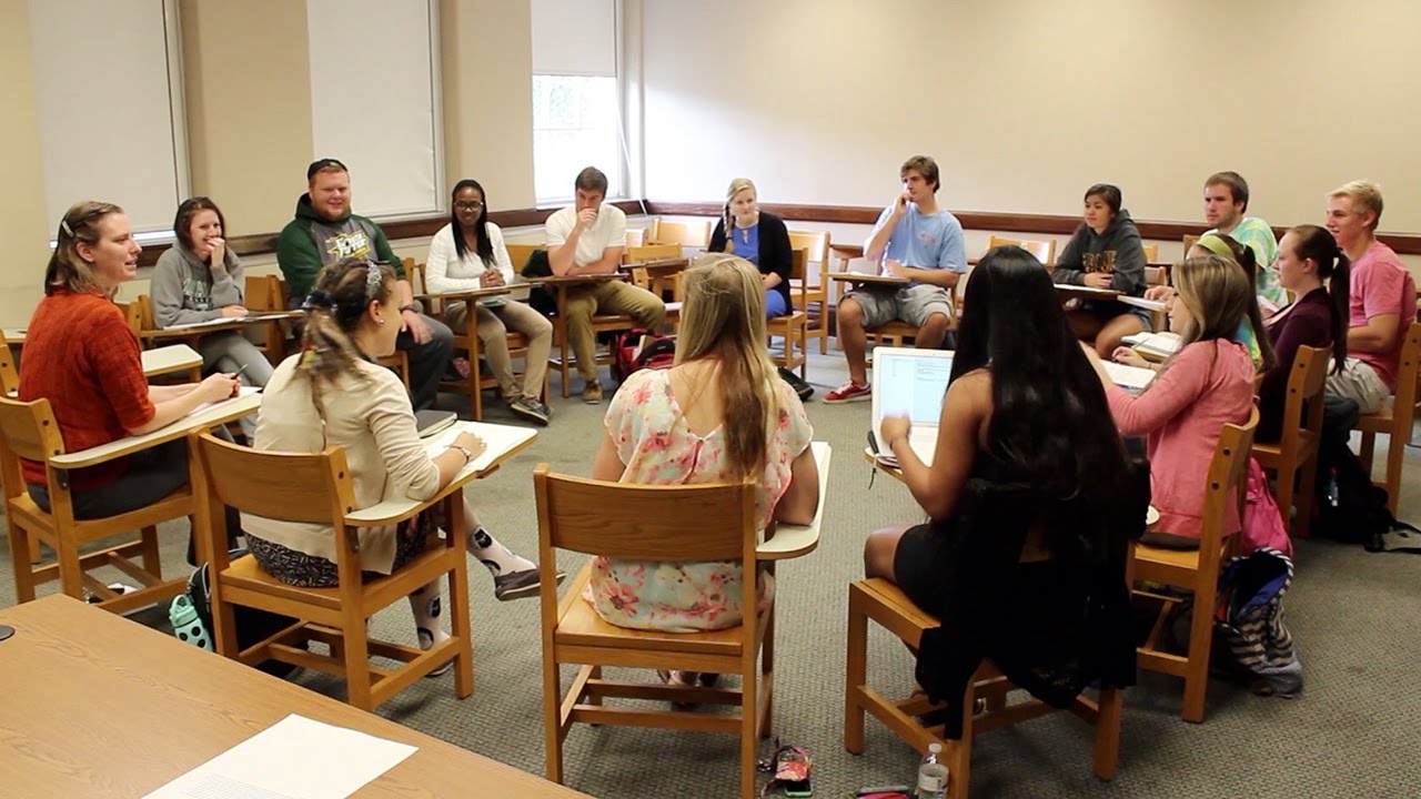 First Year Seminar Classes | McDaniel College