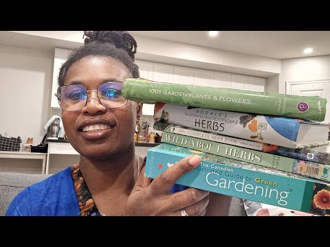 HERBALISM 101 COURSE| WHAT BOOKS TO START READING AS A BEGINNER HERBALIST.