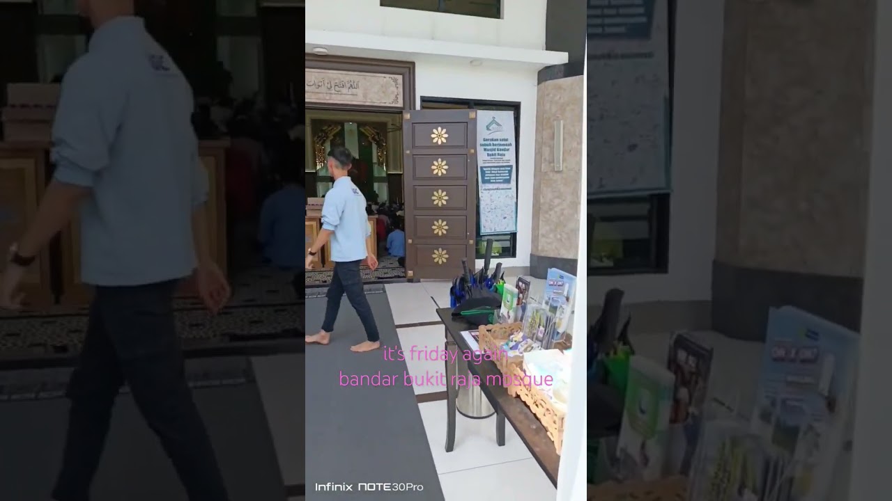 it's friday again bandar bukit raja mosque #shortsfeed #azan #fridaypraying #bandarbukitraja