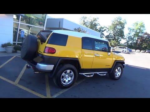 2007 Toyota FJ Cruiser for sale near me | Lia VW of Enfield, Enfield, CT 06280