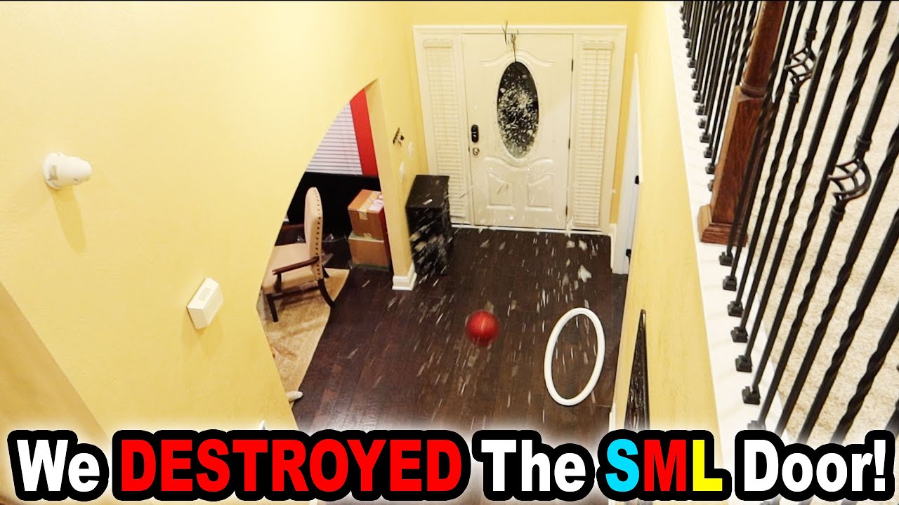 WE DESTROYED THE SML DOOR!