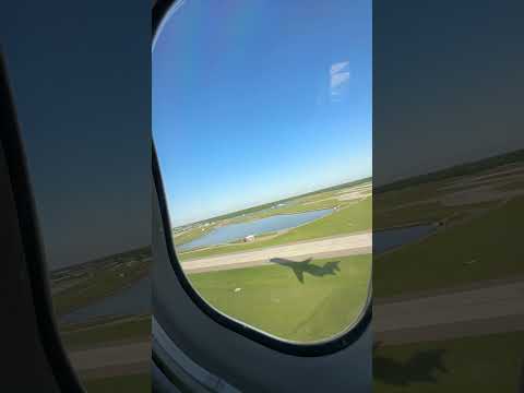Taking Off from Detroit Metro Airport (DTW) Wayne County Airport