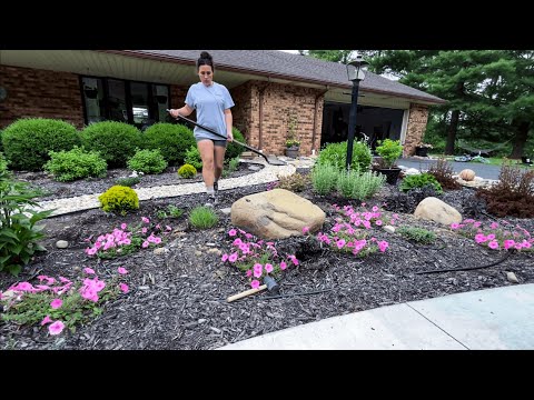 Planting Annuals 🌻 Finishing DIY Drip Irrigation 💦 Choosing Best Mulch