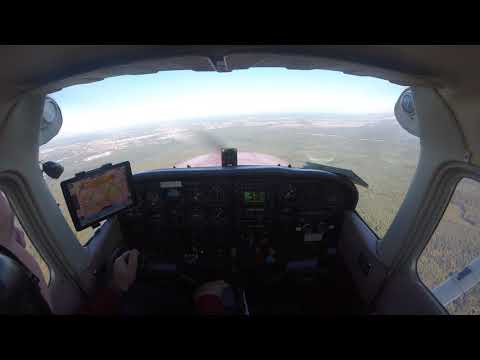 Approaching left baseleg 22 (EDDC) - Cessna 172RG - Dresden - 4k video