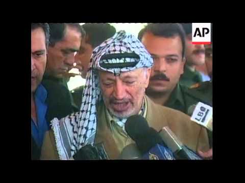 Middle East - Peres meets with Arafat