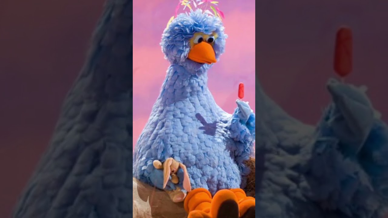 Meet Pino: The Dutch Cousin of Sesame Street's Big Bird