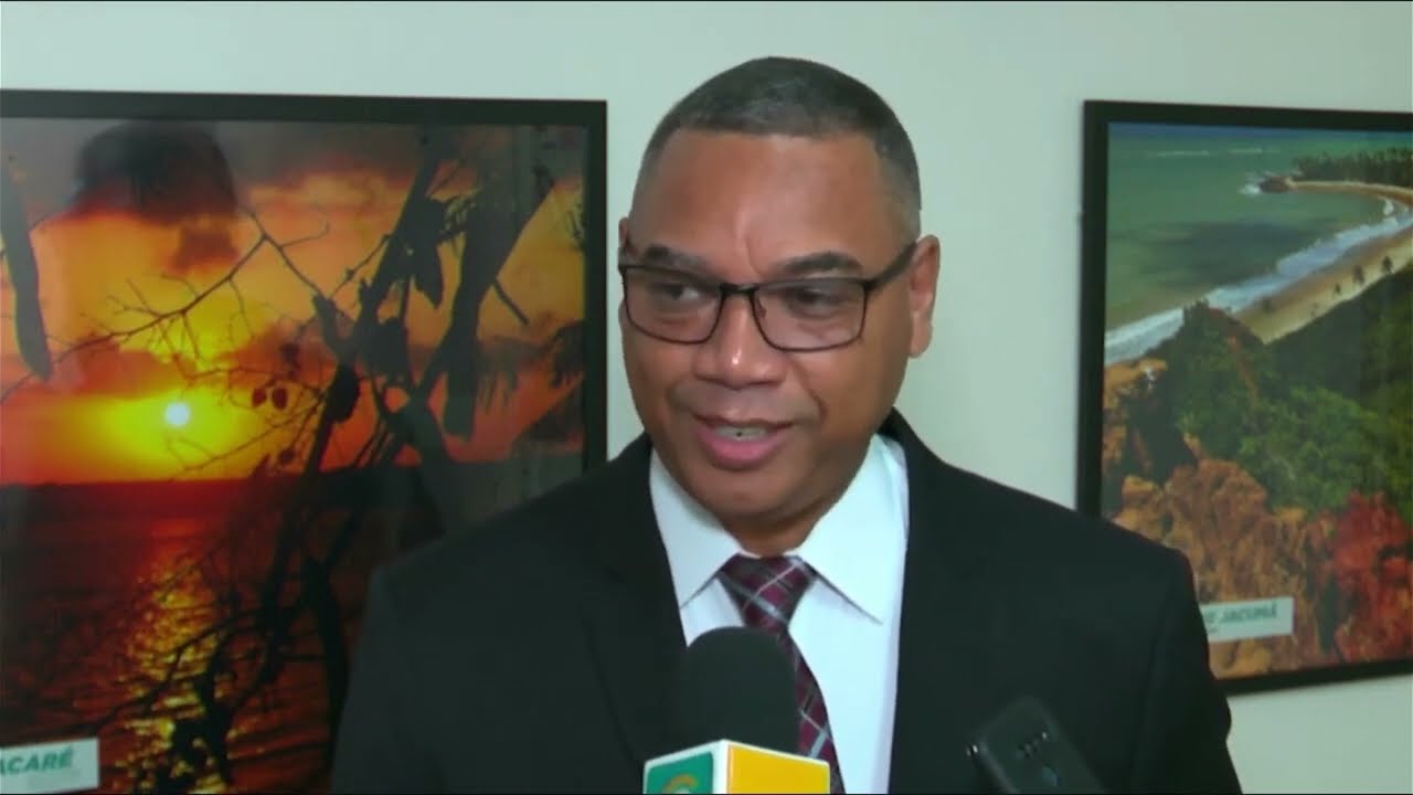 Pastor Cláudio Rodrigues Monteiro recebe o Título de Cidadão Pessoense = JC 08/05/2024