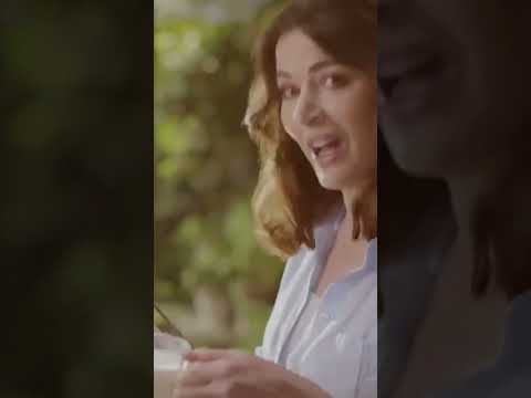 NIGELLA LAWSON SAYS MICROWAVE LIKE THIS?! #shorts #ytshorts