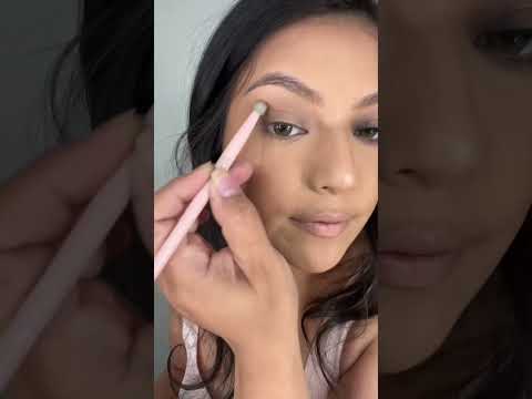 Step by step halo eyeshadow tutorial for beginners