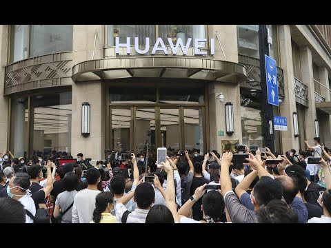 Huawei Launches Stunning New Strike At Google To Beat Android