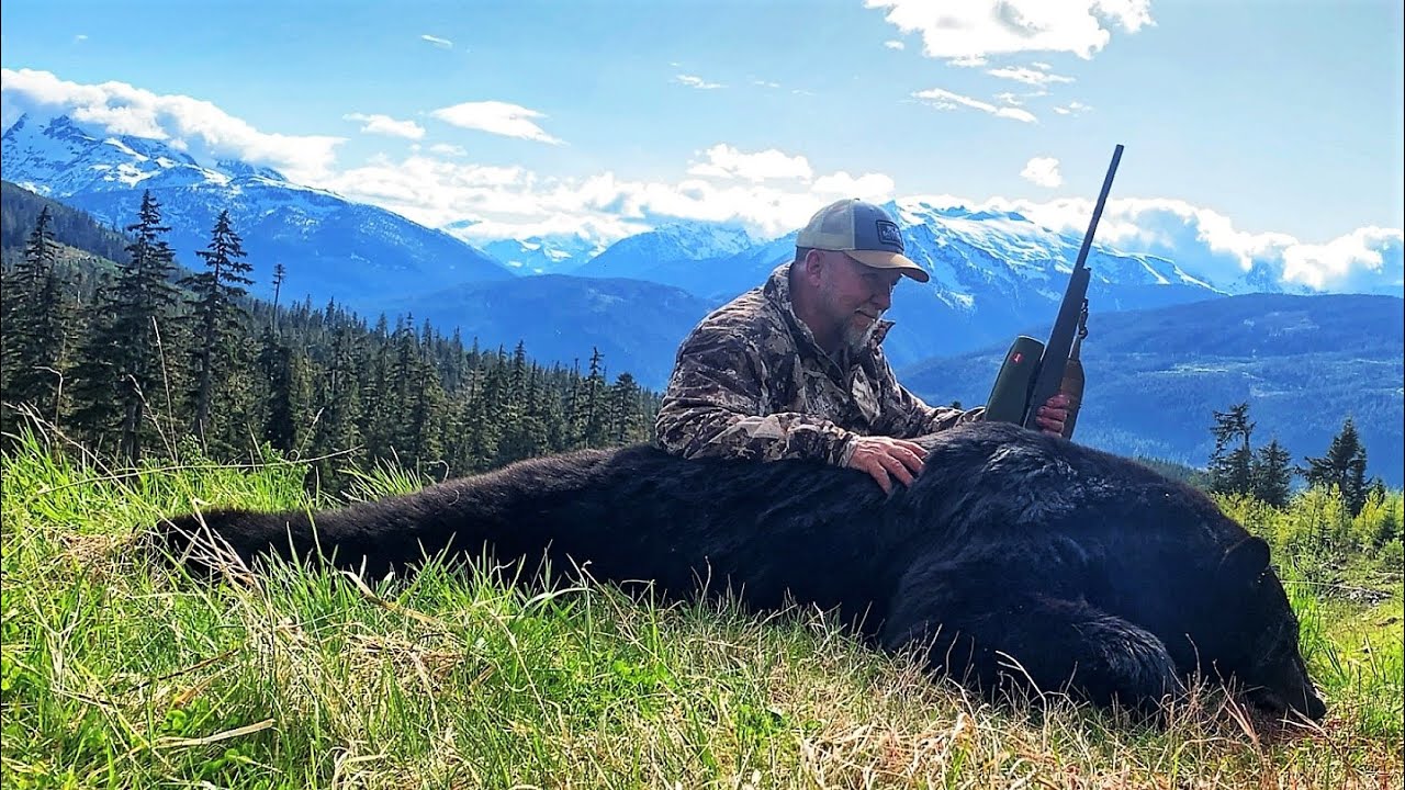 BLACK BEAR HUNT !  with MILLIGAN OUTFITTING