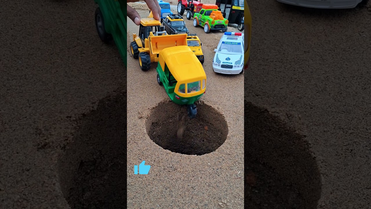 Kx jcb autorickshaw tractor pushing to pit near polis fds car near #jcb #tractor #jcp #tractor 887