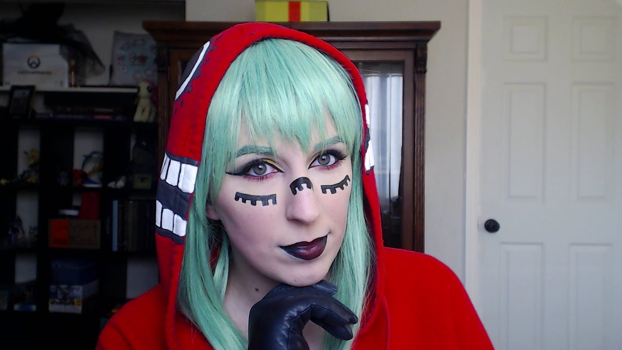 Matryoshka Make-Up Time Lapse
