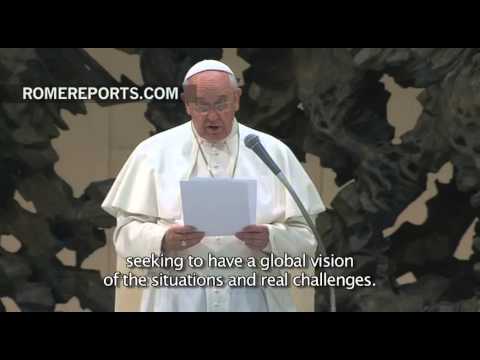 Pope to Jesuit universities: A theologian who doesn\'t pray ends up sinking in narcissim