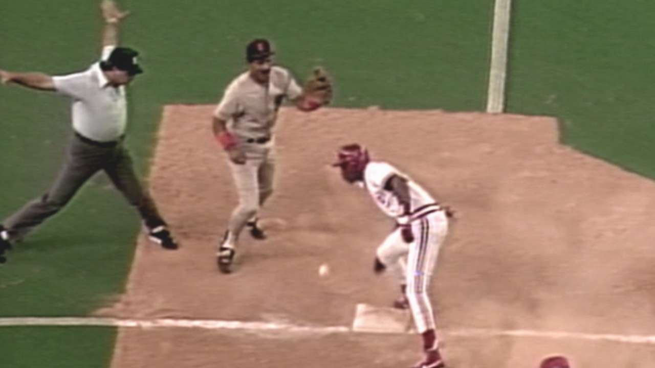 Eric Davis triples for cycle in 1989