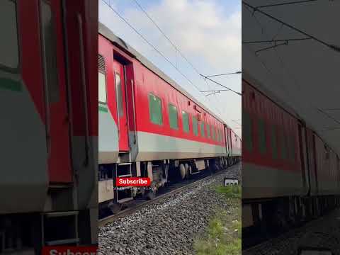 12841 Coromandel Express blasts 130 kmph🔥🔥#shorts #viral #railway #train #shortsfeed #shortfeed