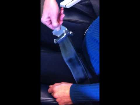 How to take off your seatbelt on an airplane