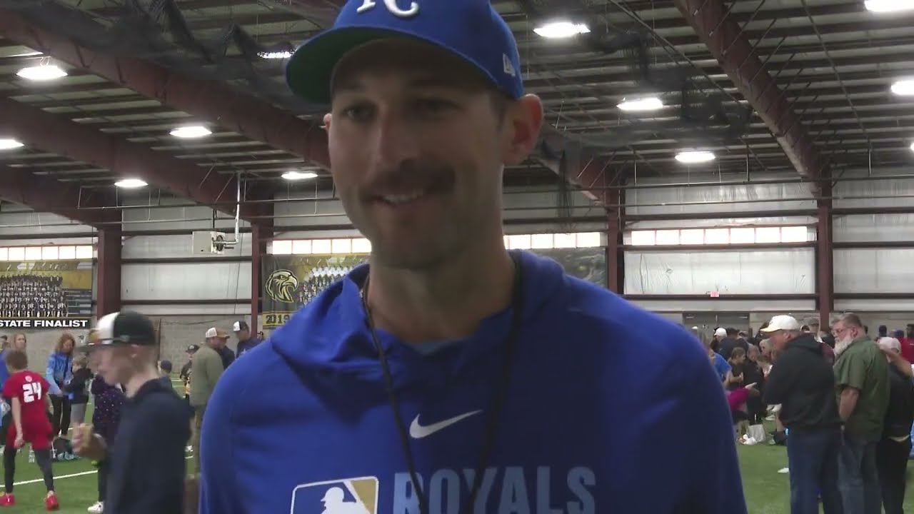 MLB pitcher Michael Wacha and family host third annual youth sports camp