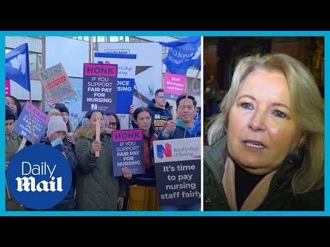 Nurse strikes could last 6 months, says Royal College of Nursing