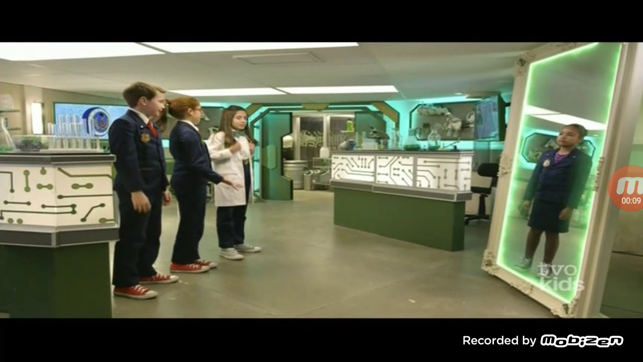 TVOKids screen bug (2015-present) (Odd Squad)