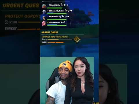 FlightReacts girl gives him a ✋ job on stream😳