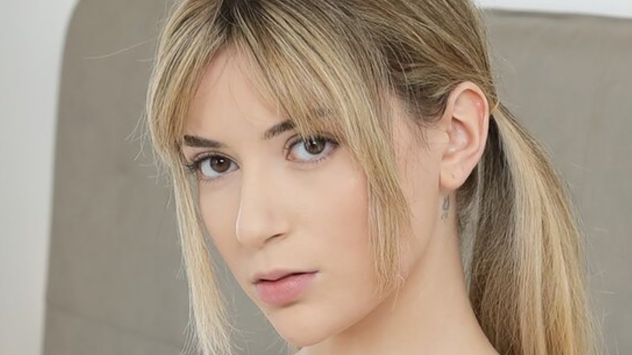 ANGELIQUE LAPIEDRA | The beautiful star from Spain debuted in 2022