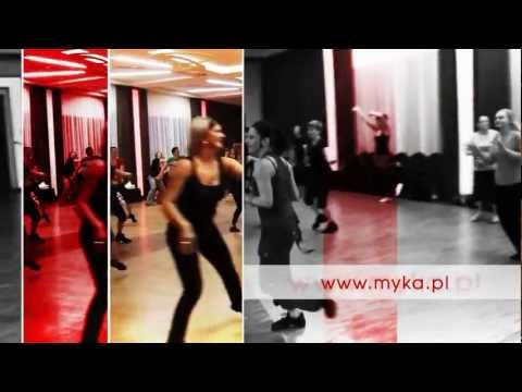 Szko艂a Ta艅ca Myka Zamo艣膰 ZUMBA - wyk.DELTAPIX