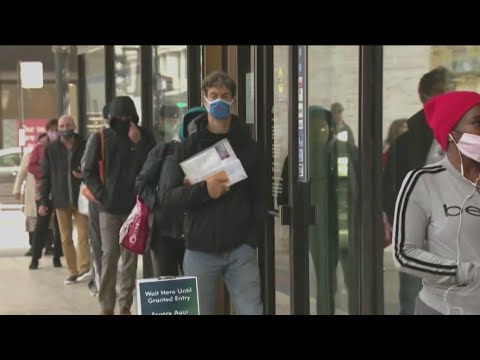 Masks no longer required for LA County hospital workers
